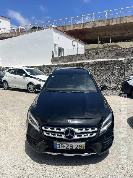 MERCEDES GLA 180cdi Gasóleo - Cyber Madeira