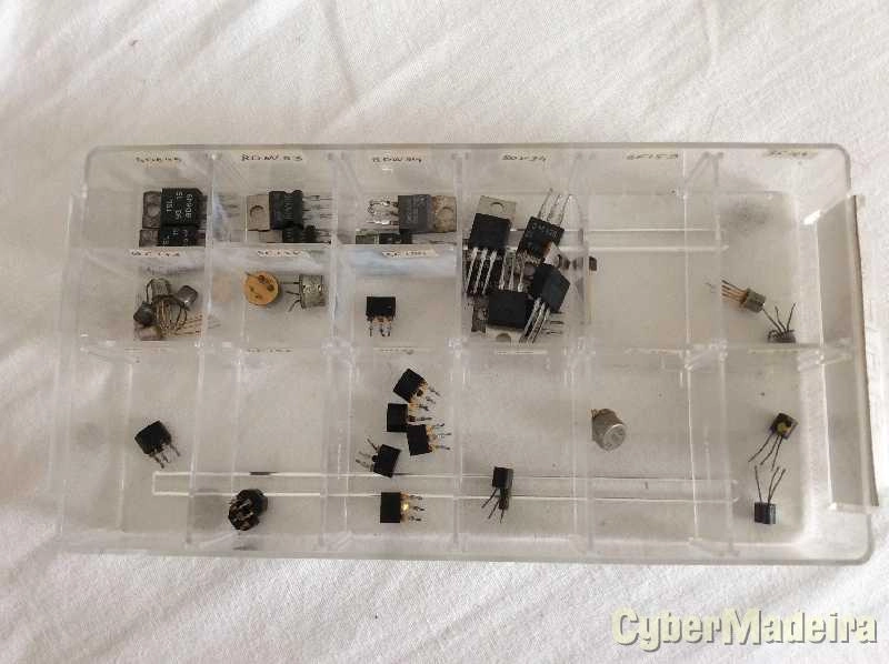 Transistores - Cyber Madeira